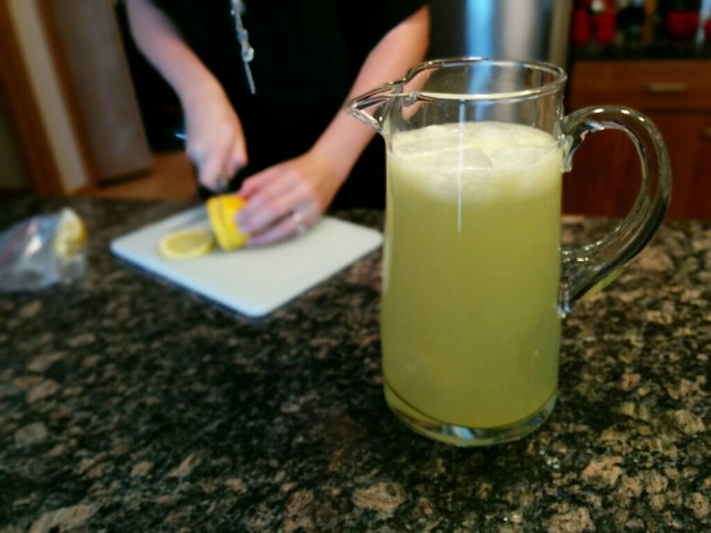 Homemade Lemonade - Decanteria